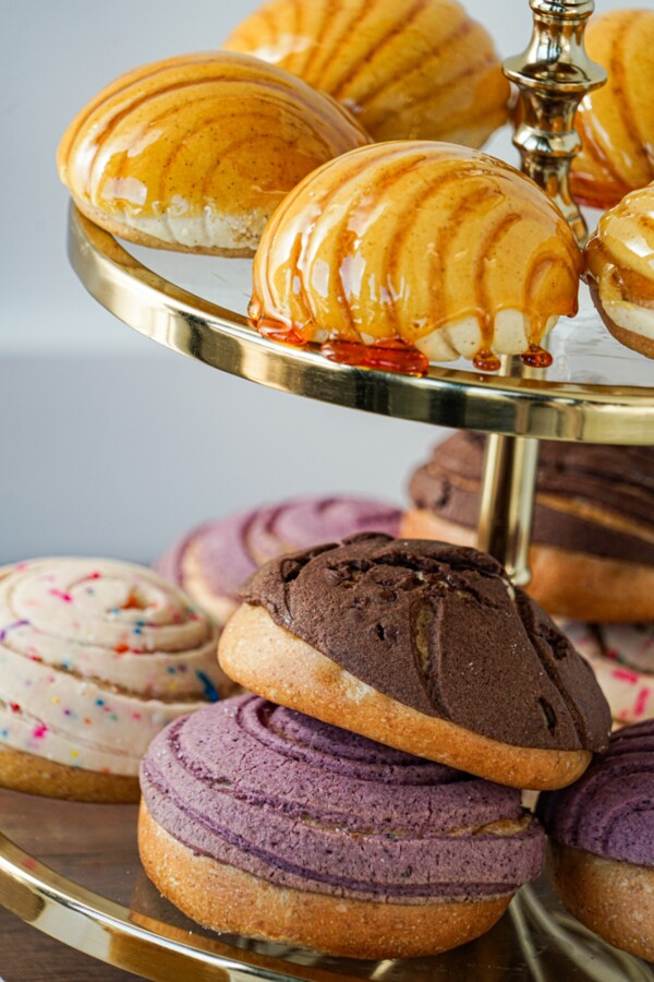 Aurora Café & Bakery