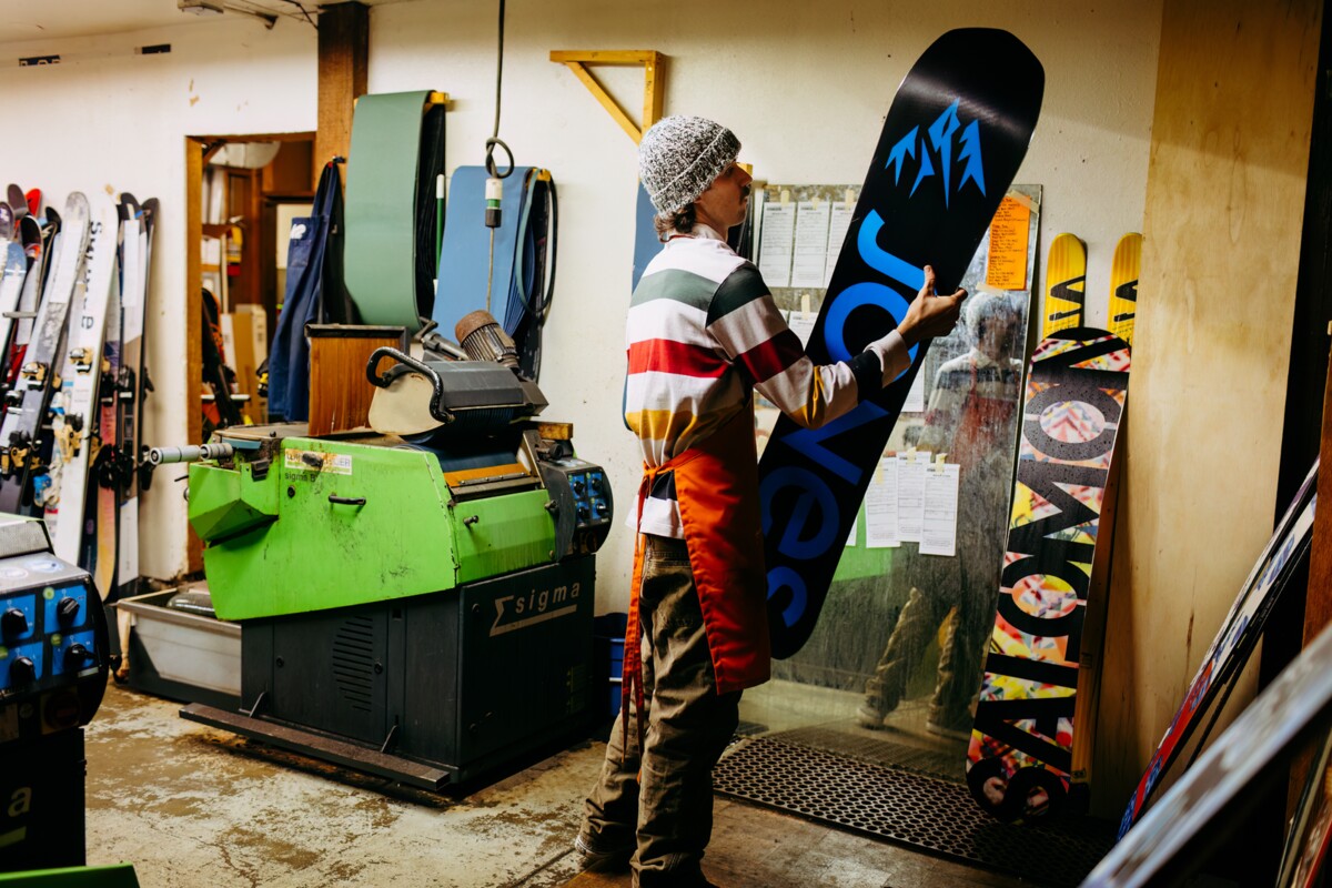 Larson's Ski & Sport