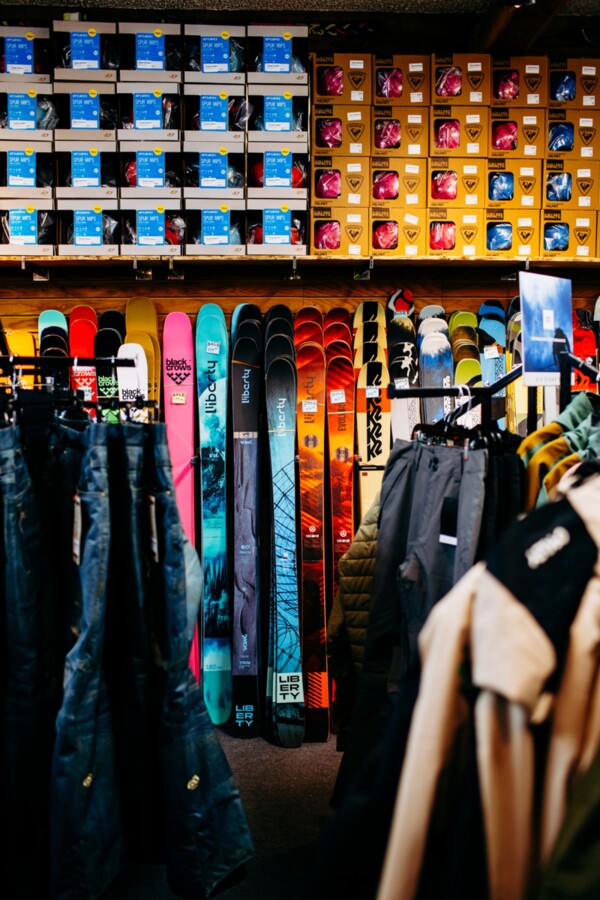 Larson's Ski & Sport