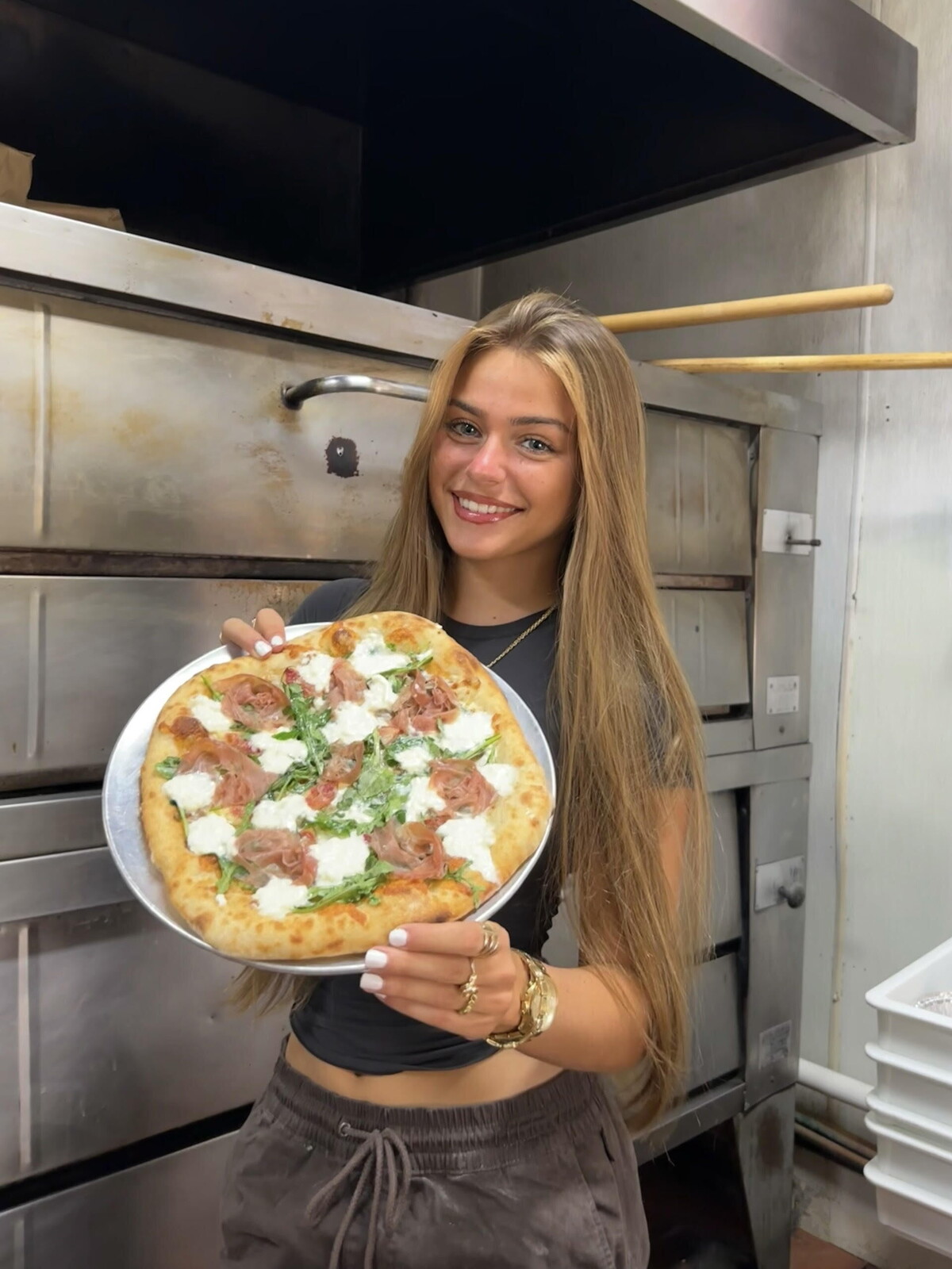 Let’s make a pizza!